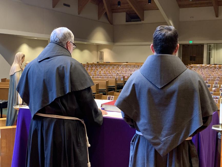 Pictures Fill Pews - Hope Nation